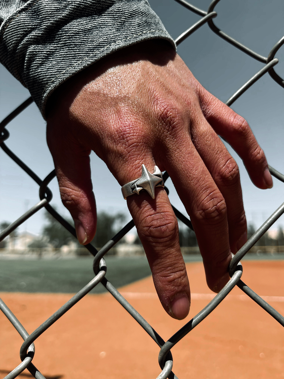 3Star Ring – CHASING